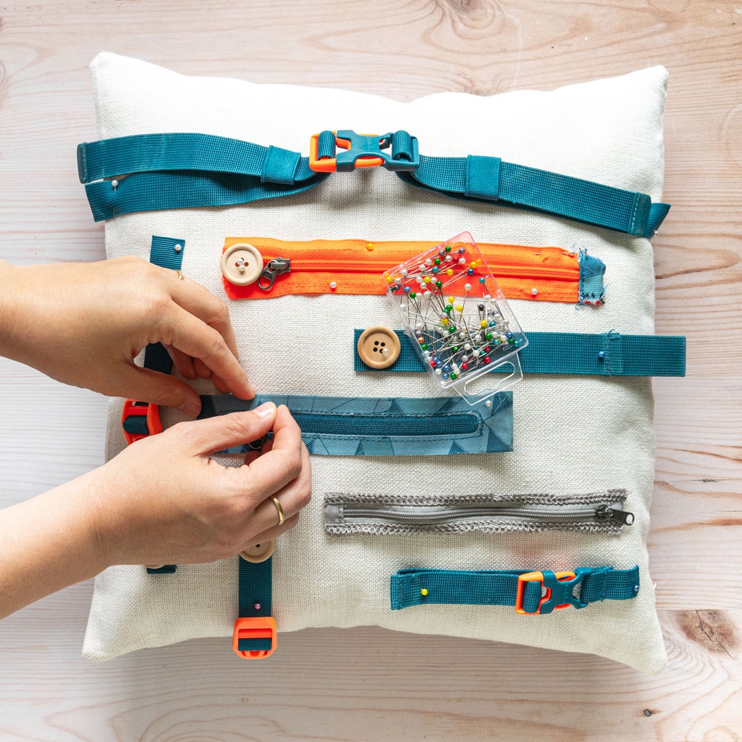 Busy-Pillow: Nestelkissen selber machen